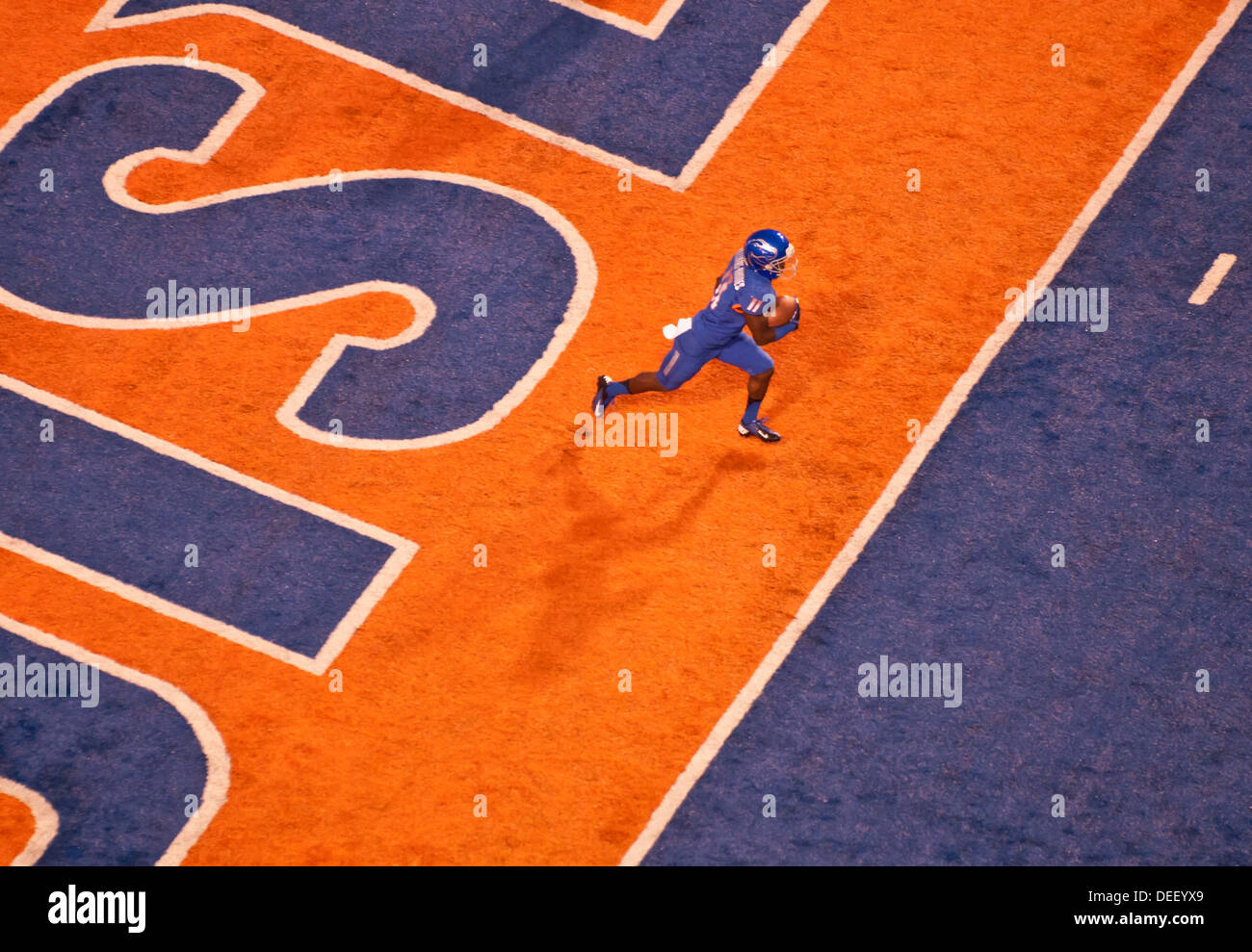 Bose State University football team playing game at Bronco Stadium in ...