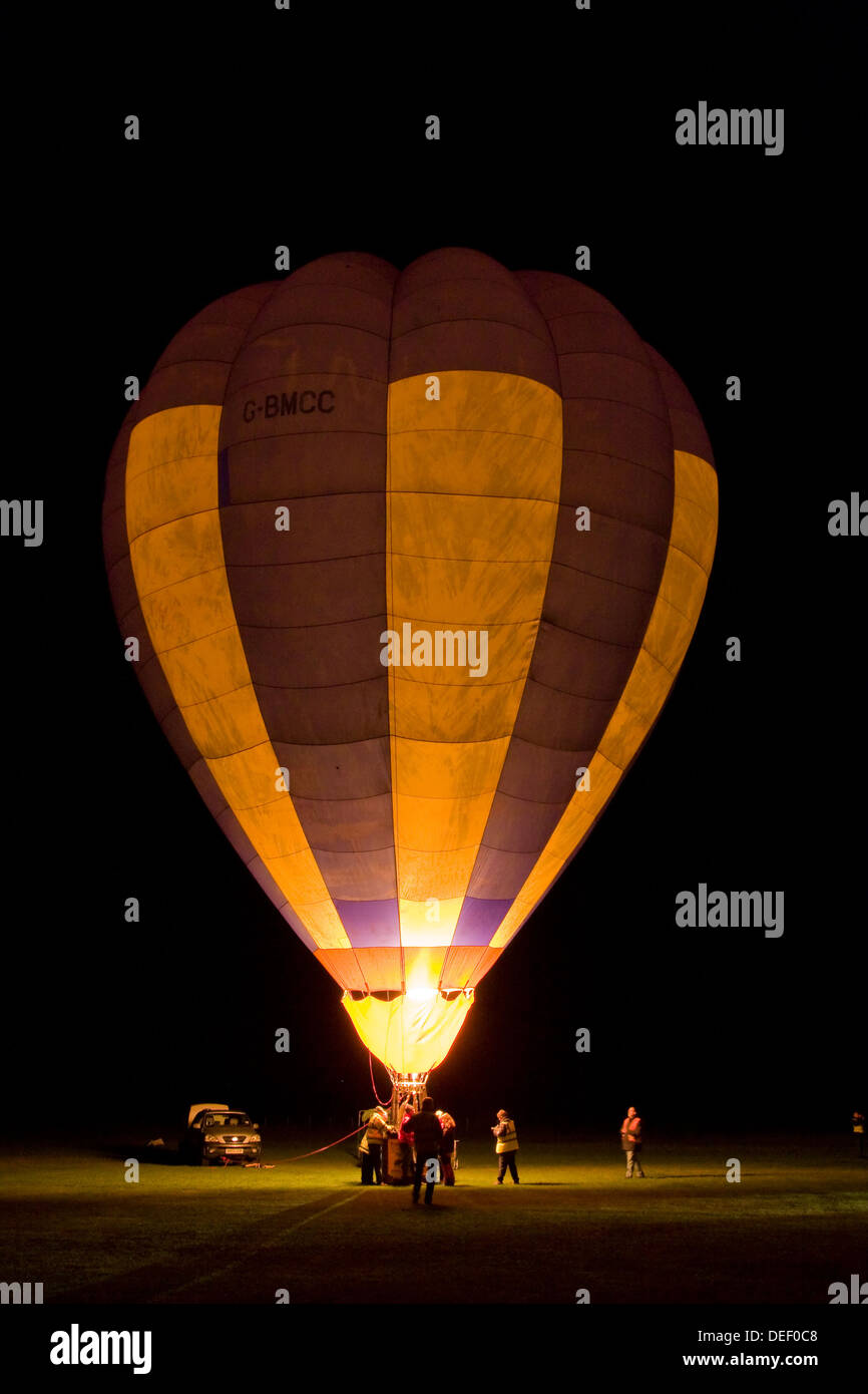 Hot Air Balloon night glow Stock Photo - Alamy