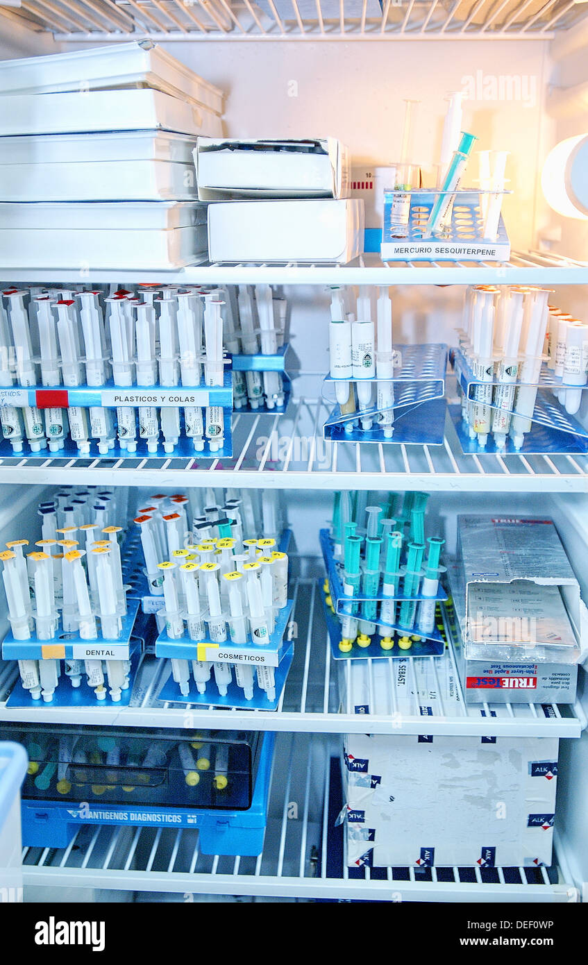 Hospital fridge hi-res stock photography and images - Alamy