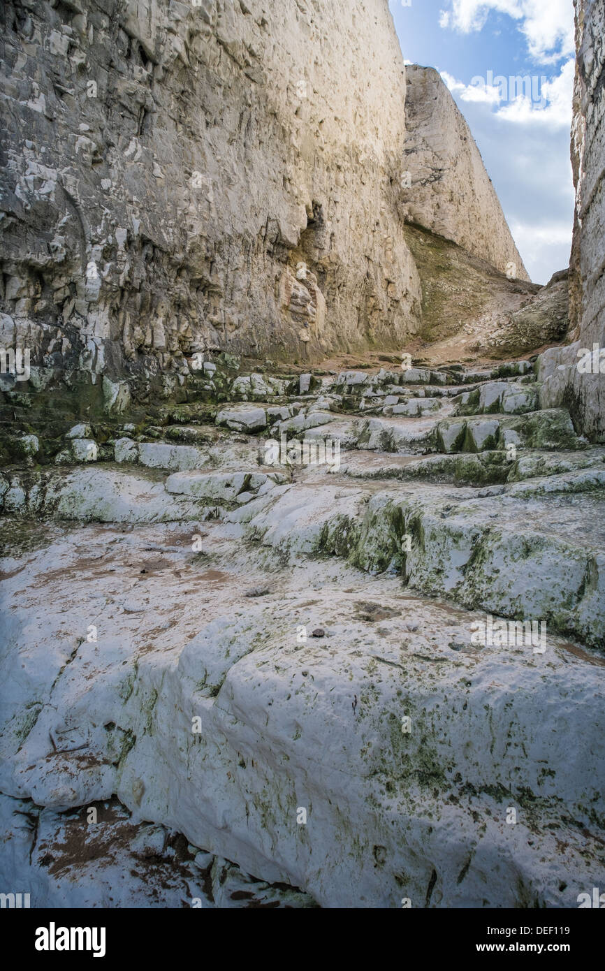 Cliff pathway hi-res stock photography and images - Alamy