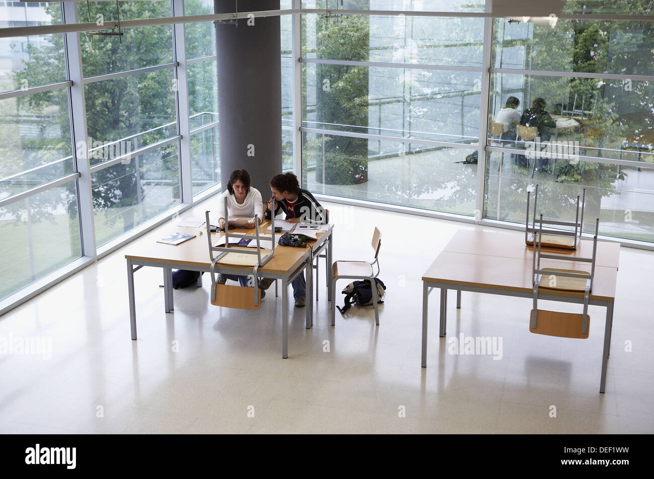 University classroom pais hi-res stock photography and images - Alamy