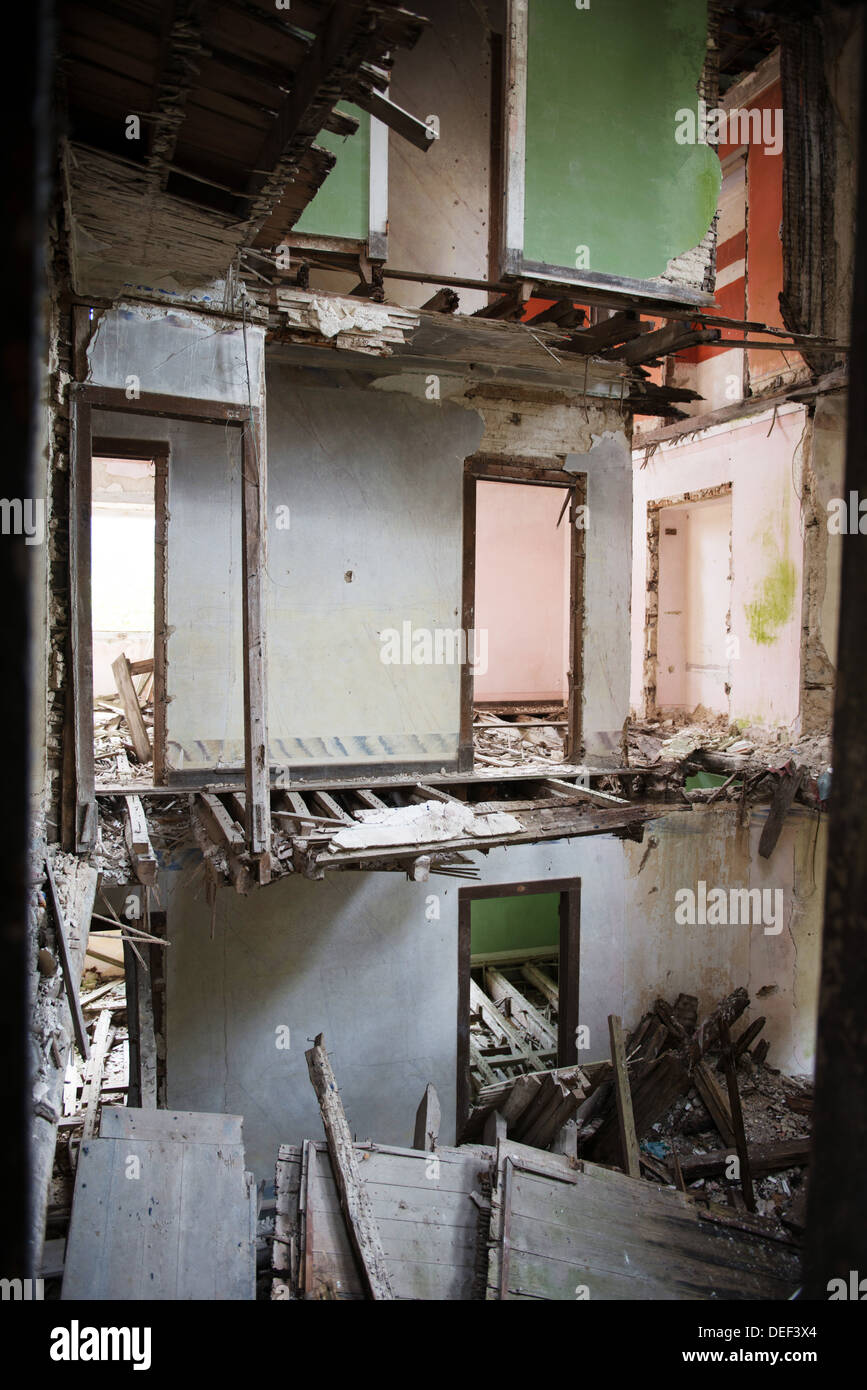 Inside old derelict warehouse hi-res stock photography and images - Alamy