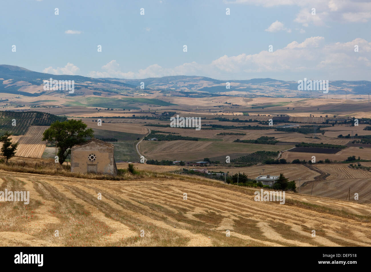 Italian farm land hi-res stock photography and images - Alamy