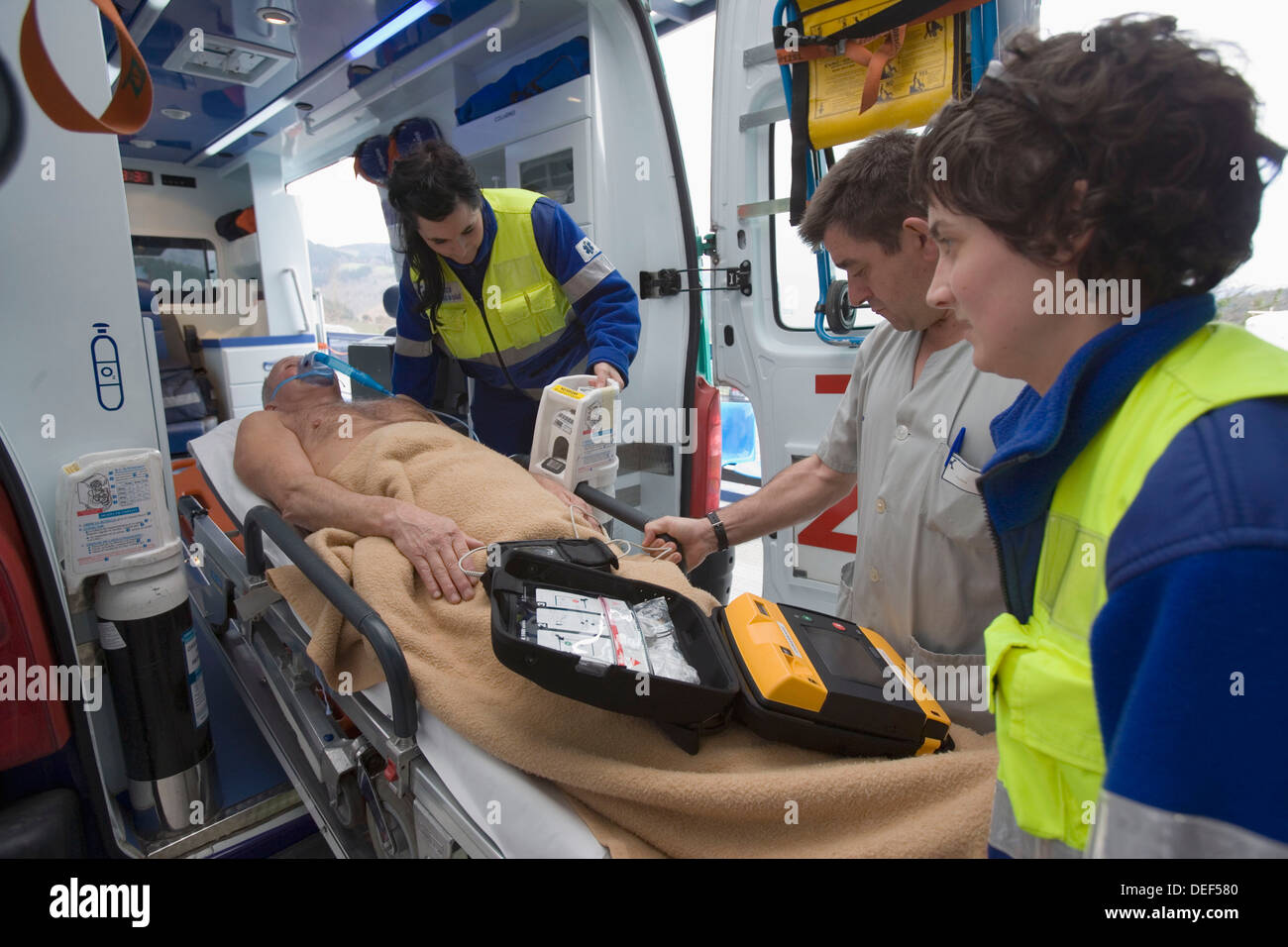 Spain Hospital Ambulance Stock Photos & Spain Hospital Ambulance Stock ...