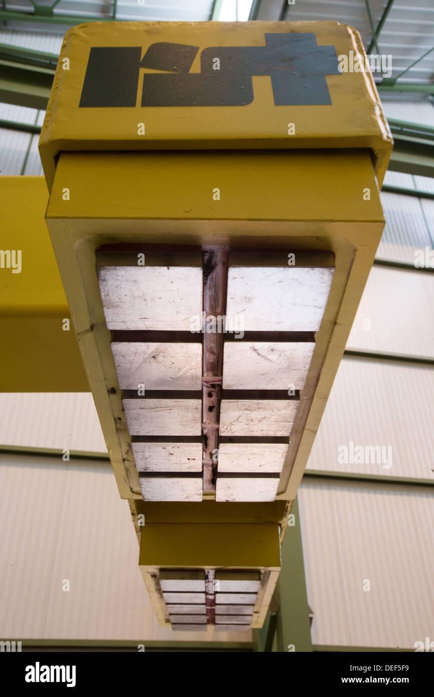 Permanent-electro magnetic telescopic beams for single sheet handling ...
