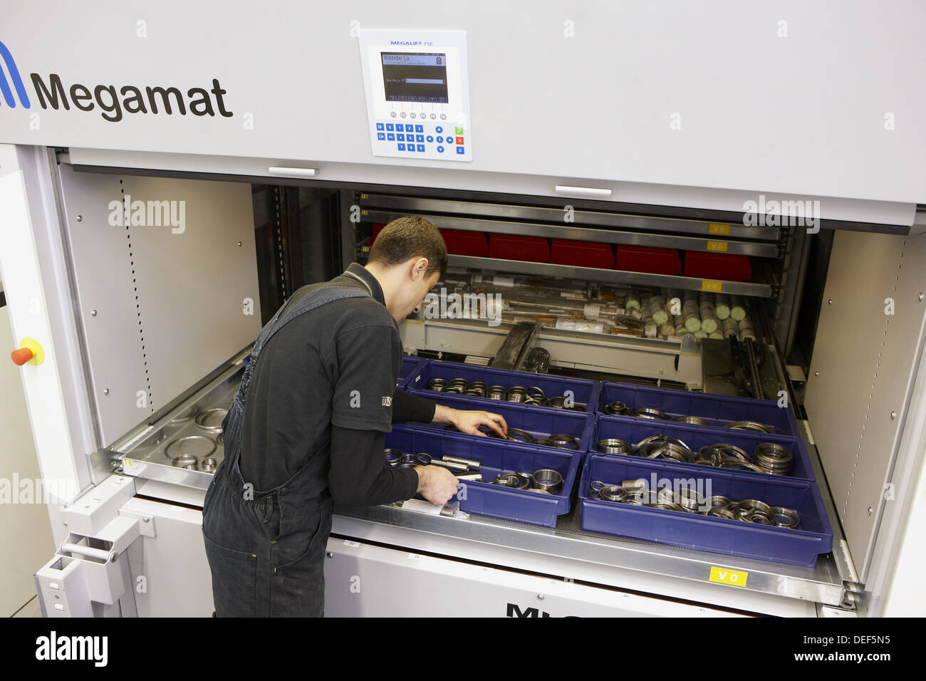 Vertical spindle hi-res stock photography and images - Alamy