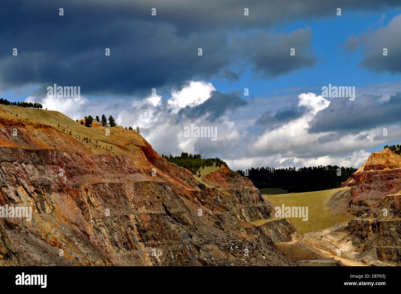 Lead homestake mine hi-res stock photography and images - Alamy