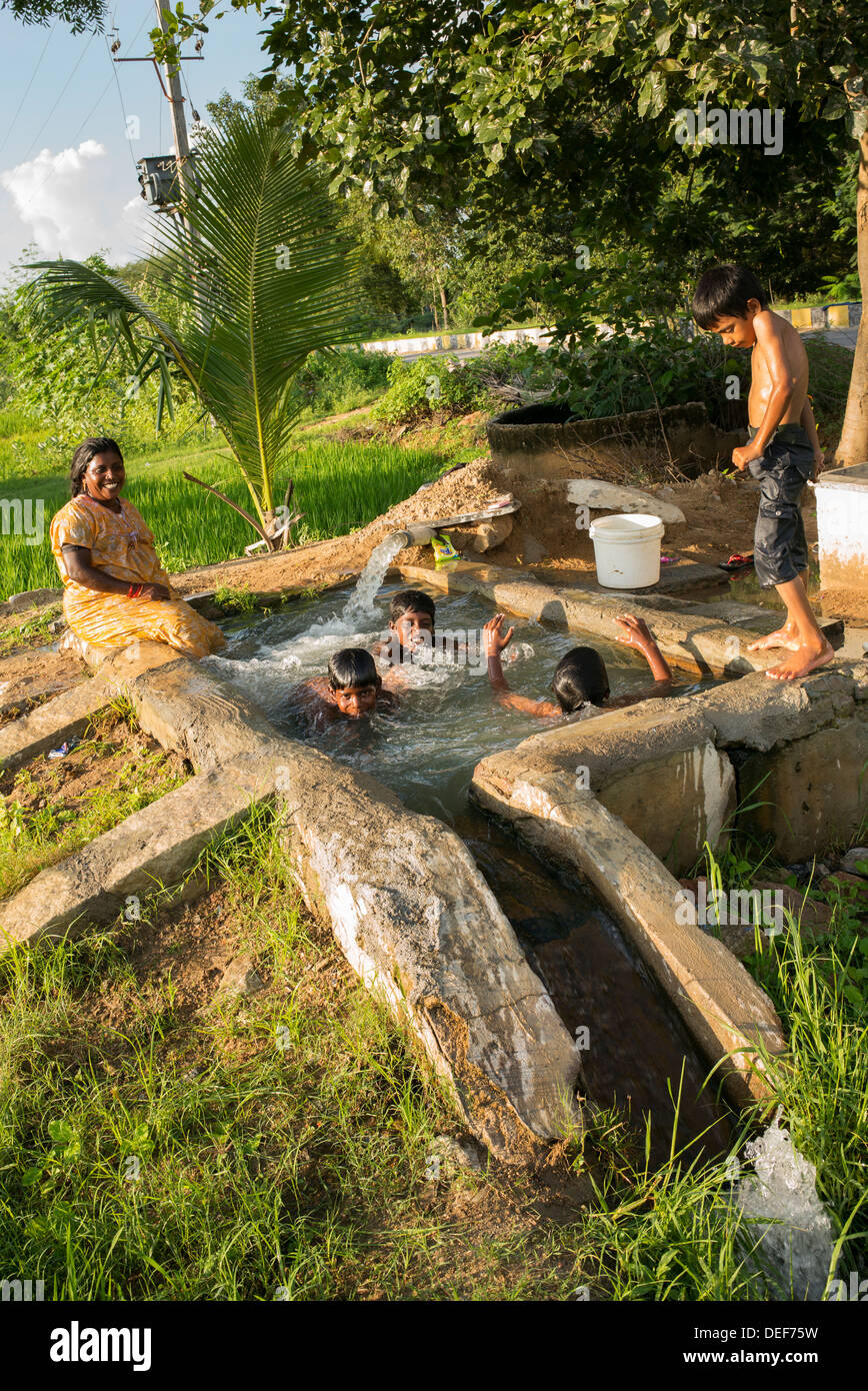 Children Bathing India Stock Photos & Children Bathing India Stock ...