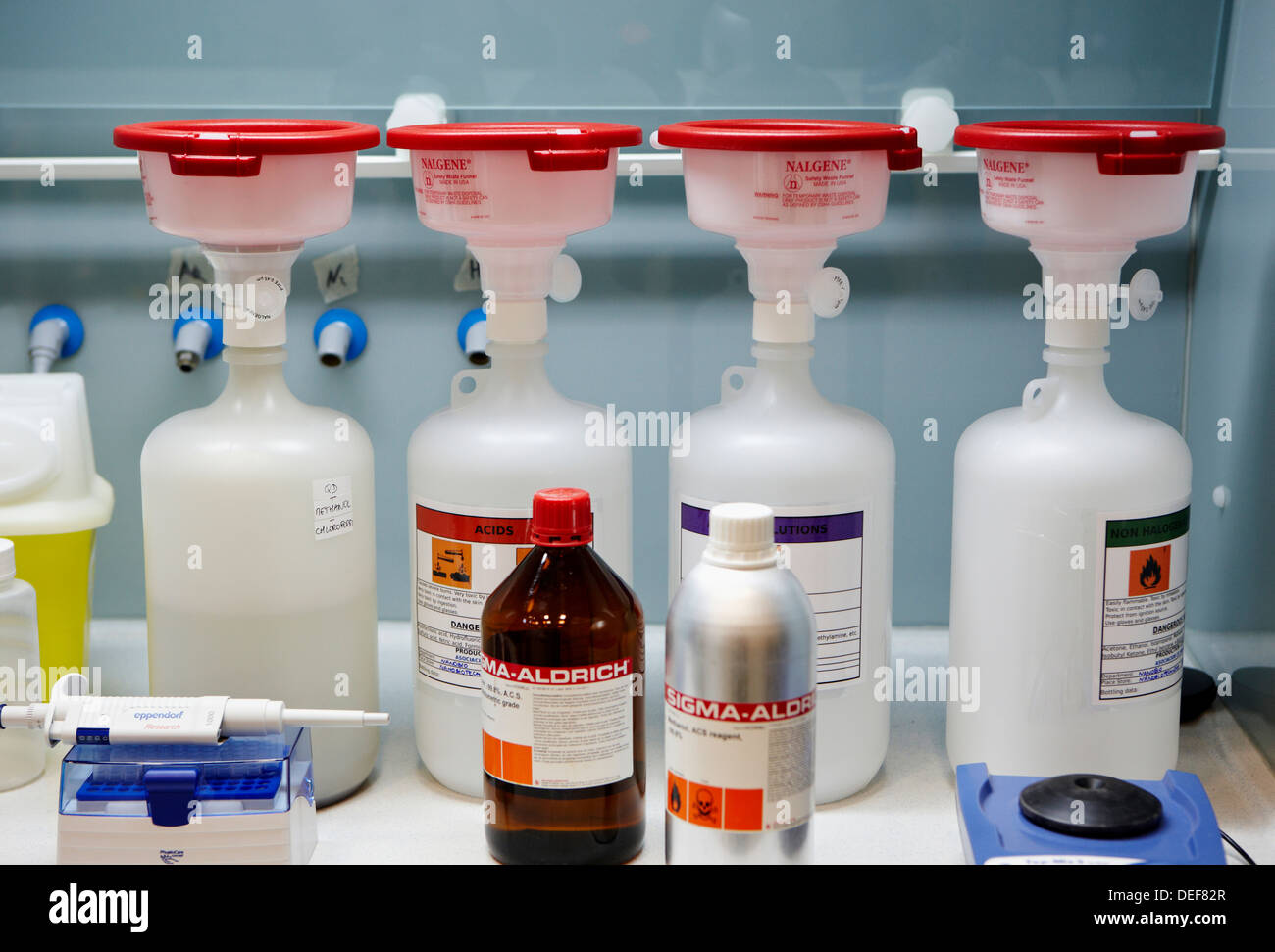 Laboratory waste drum hi-res stock photography and images - Alamy