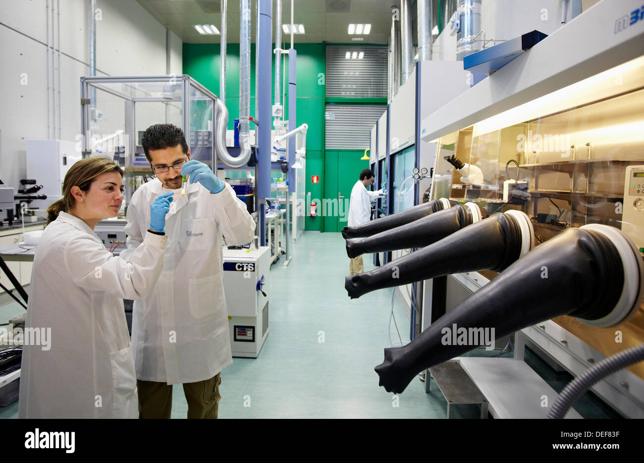 Nanoscience research center hi-res stock photography and images - Alamy