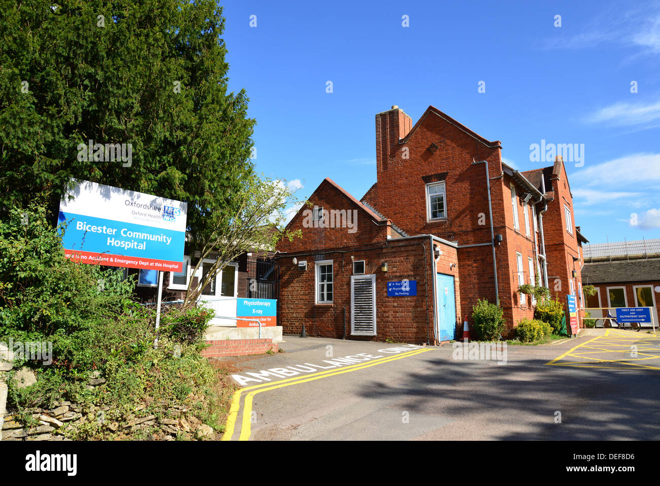 Bicester Community Hospital, King's End, Bicester, Oxfordshire, England ...