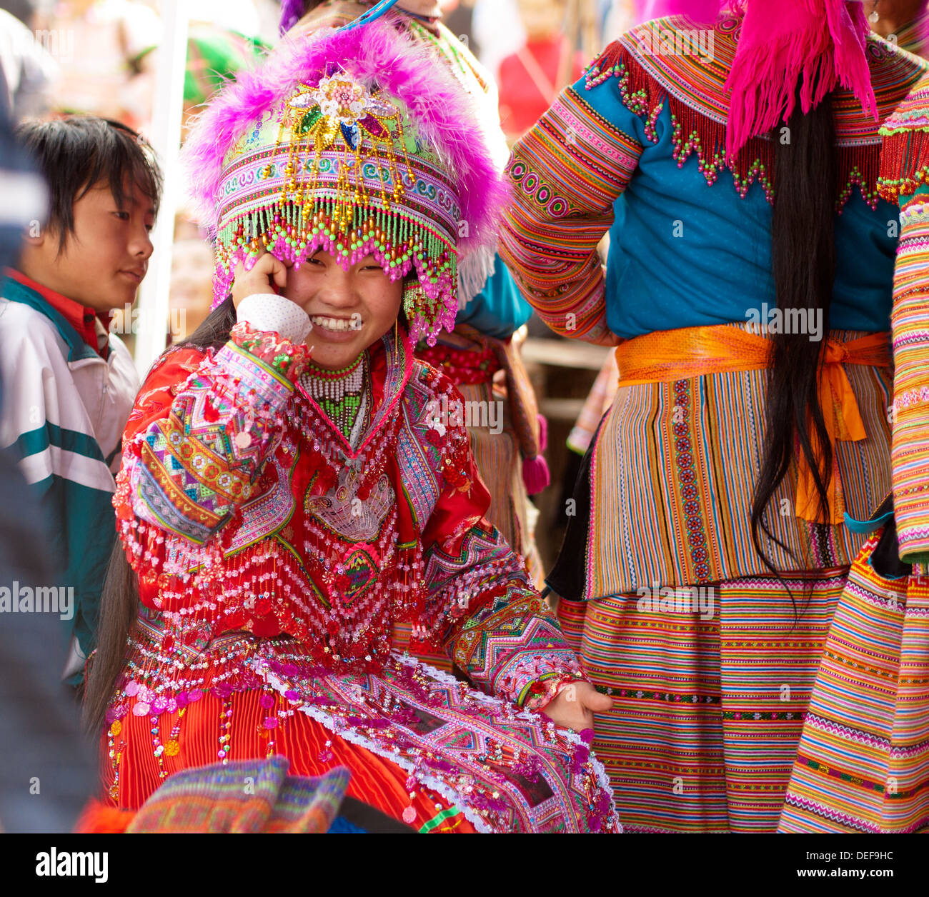 Modern hmong vietnam girl hi-res stock photography and images - Alamy