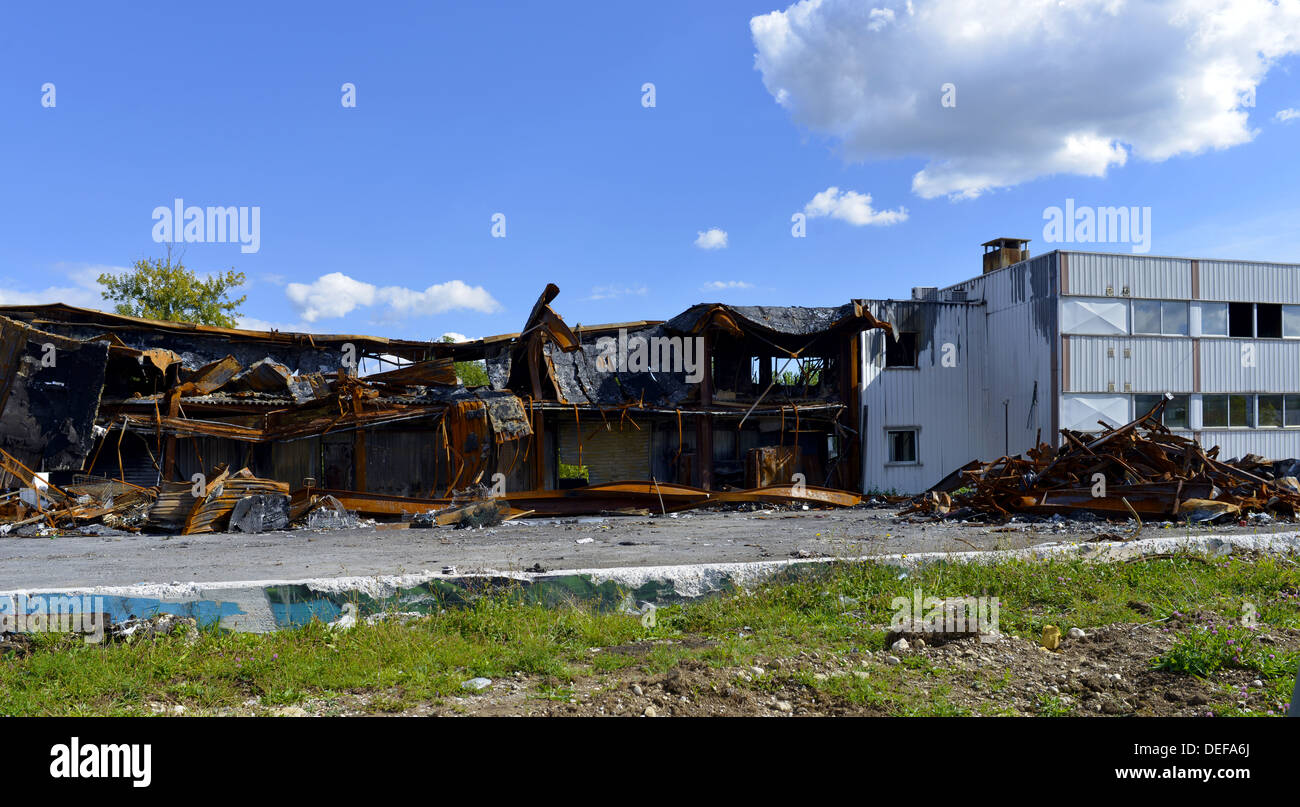 Factory fire hi-res stock photography and images - Alamy