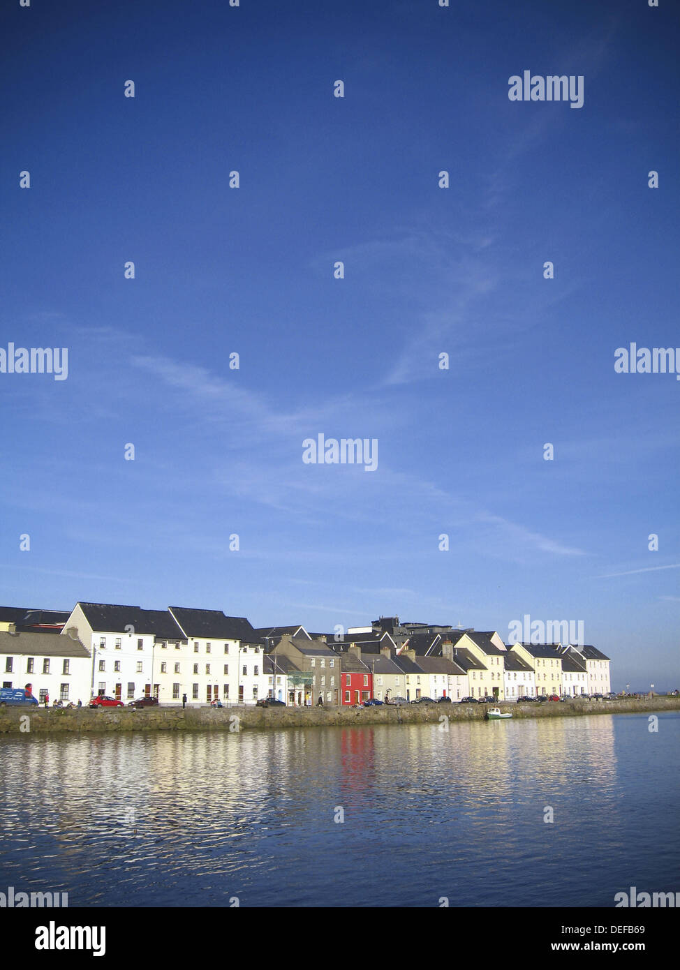 The claddagh quay hi-res stock photography and images - Alamy