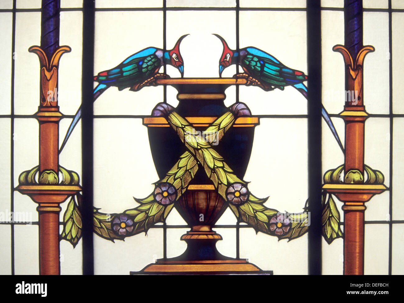 Dynamic stained glass window hi-res stock photography and images - Alamy