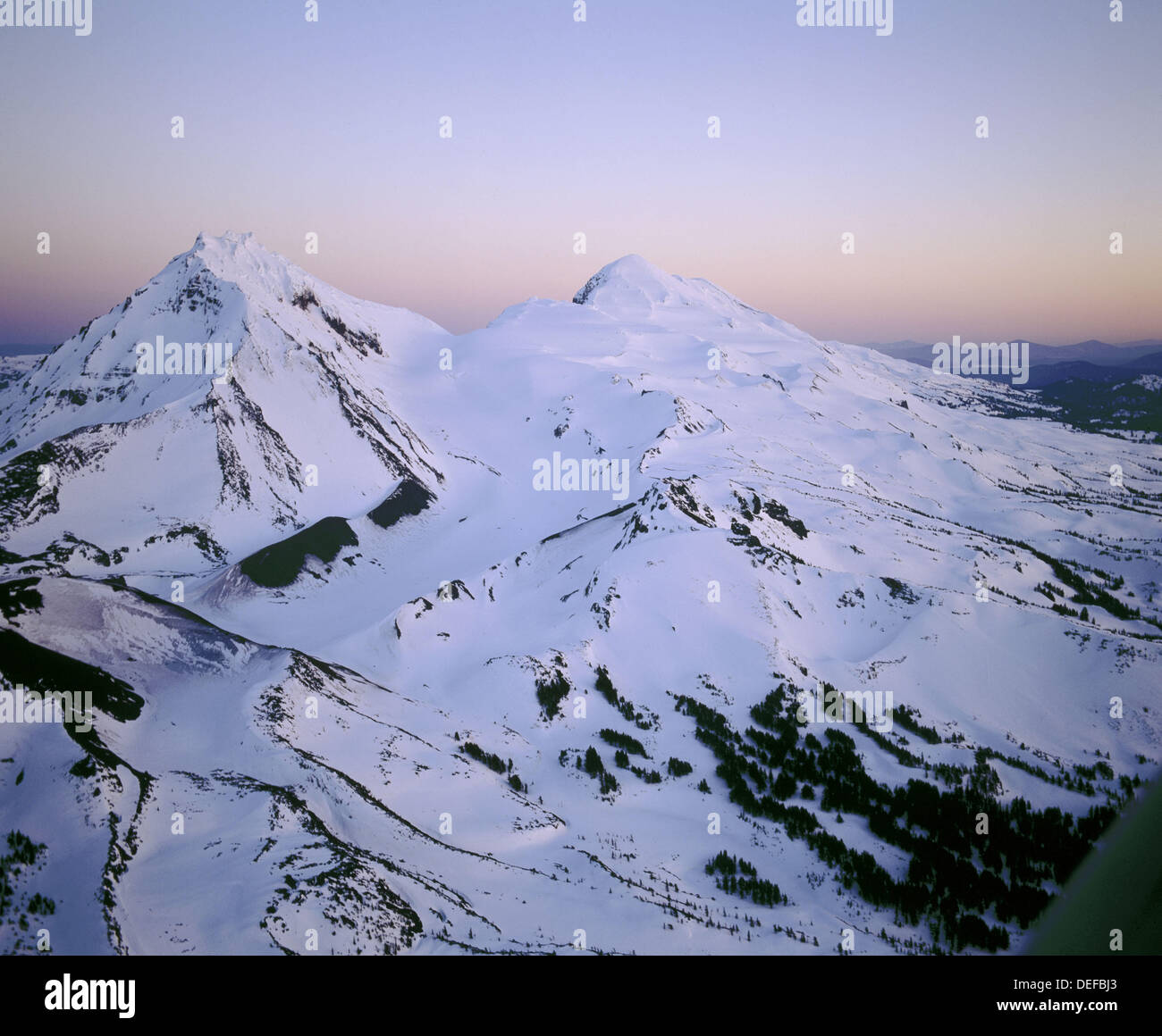 Oregon cascade range aerial hi-res stock photography and images - Alamy