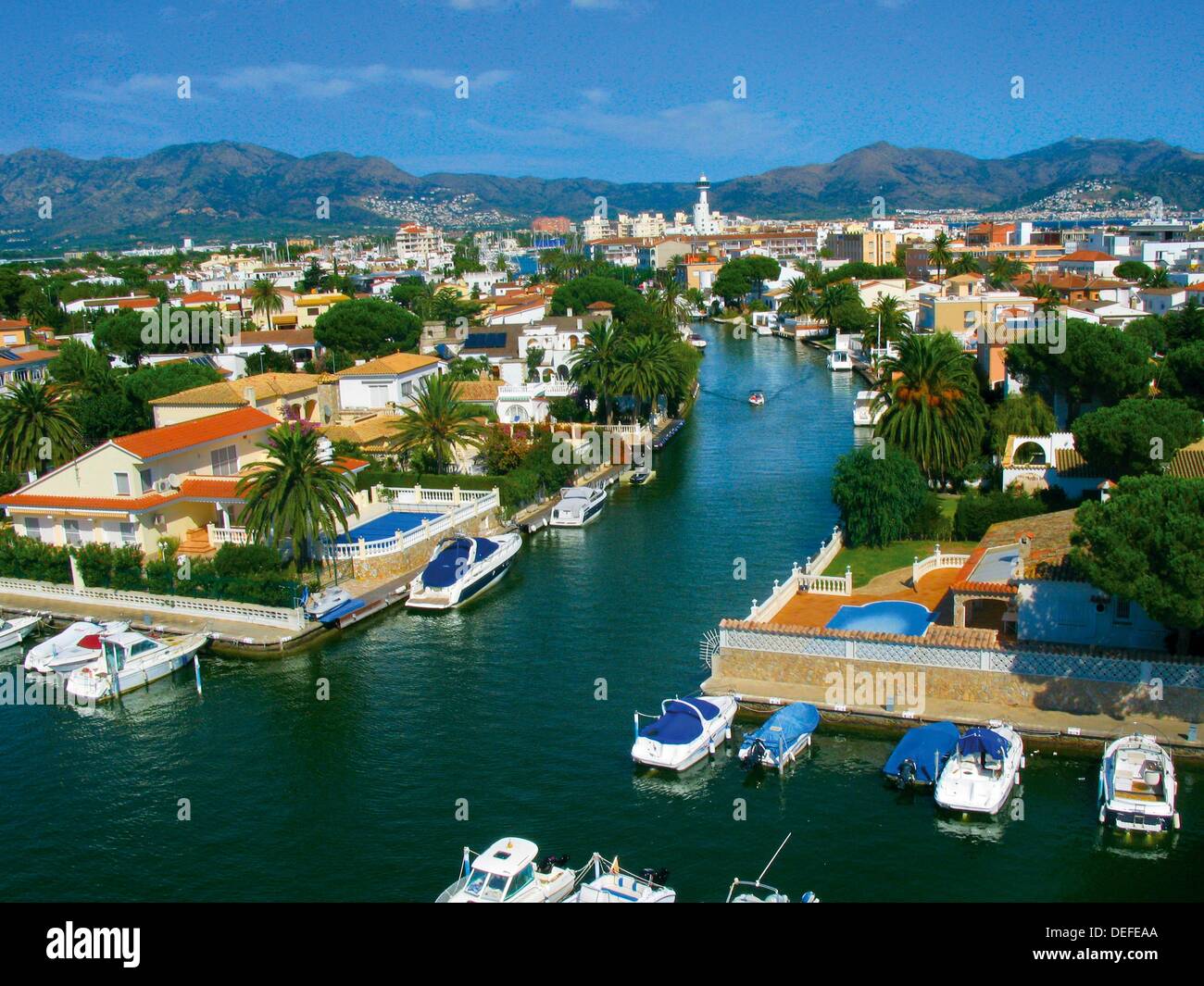 Ampuriabrava hi-res stock photography and images - Alamy