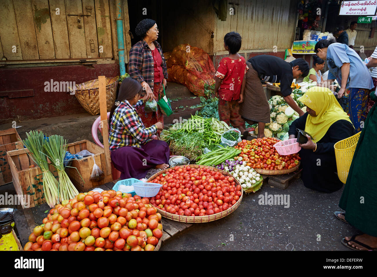 Bogyoke market hi-res stock photography and images - Alamy