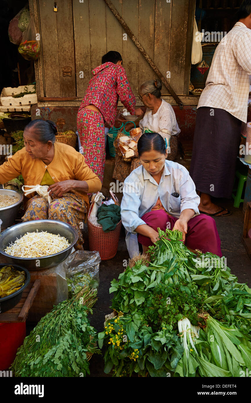 Vegetable market, Bogyoke Aung San market, Yangon (Rangoon), Myanmar ...
