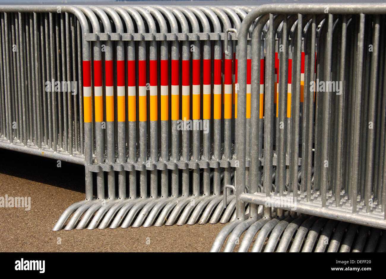 Metal barriers hi-res stock photography and images - Alamy