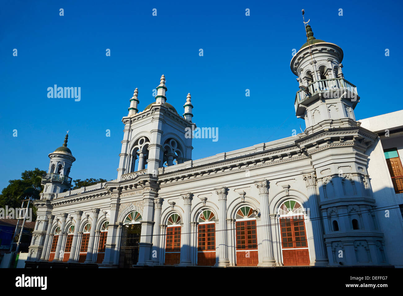 Mawlamyine moulmein myanmar burma hi-res stock photography and images ...