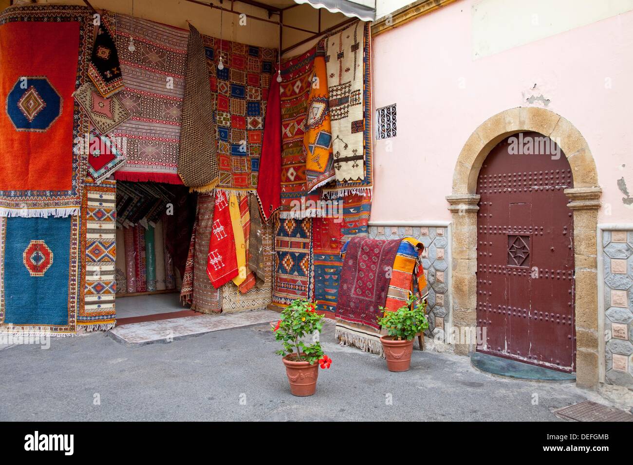 Habous quarter hi-res stock photography and images - Alamy