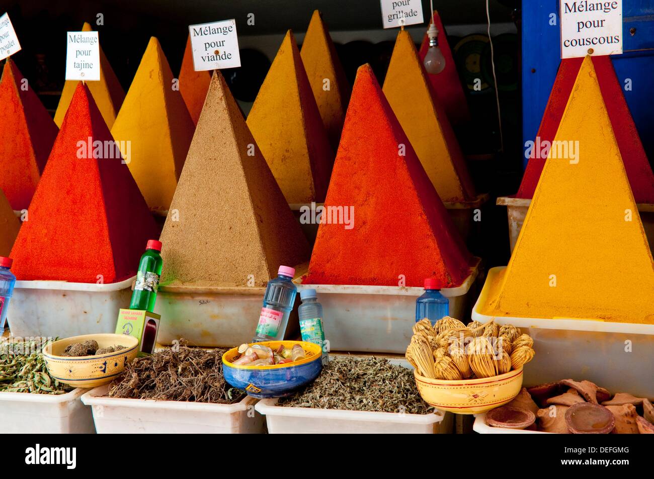 Morocco Spice Pyramid High Resolution Stock Photography and Images - Alamy