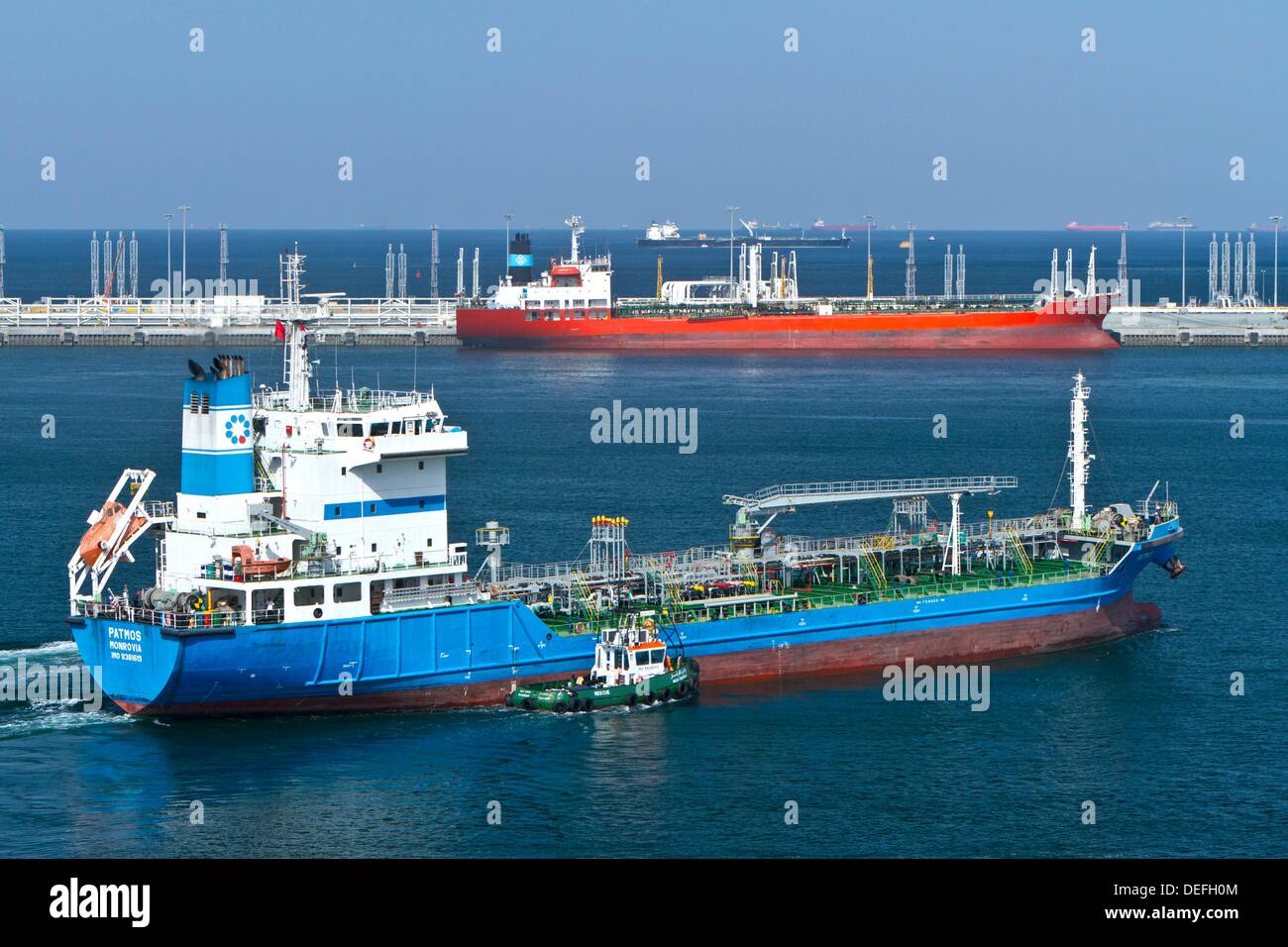 Persian gulf tanker hi-res stock photography and images - Alamy