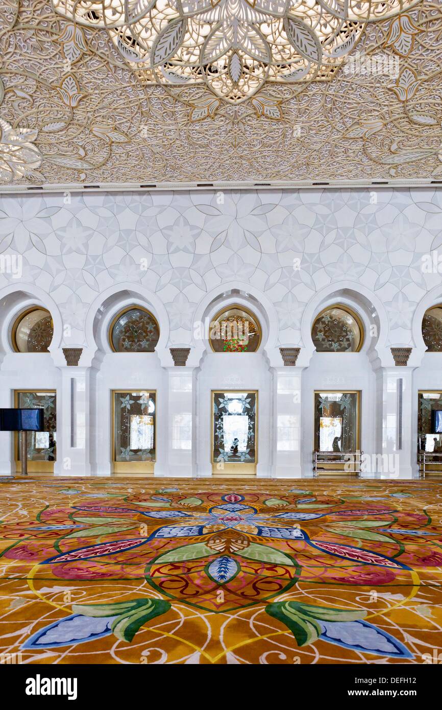 Sheikh Zayed Mosque Carpet