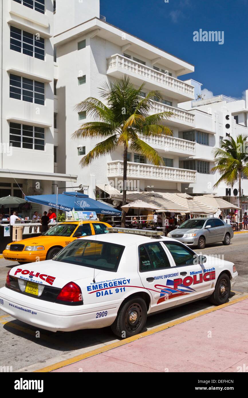 Police car in miami beach hi-res stock photography and images - Alamy