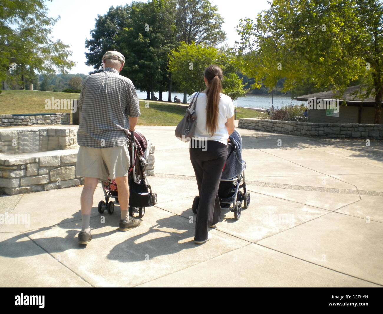 Strollers sidewalk hi-res stock photography and images - Alamy