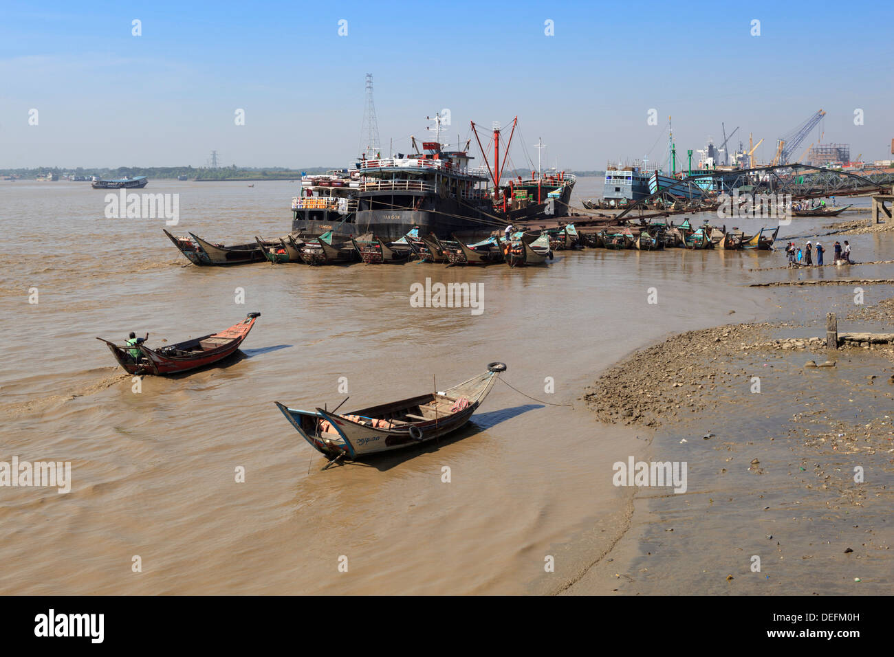 Yangon river front and ferries, Botataung area, Yangon (Rangoon ...
