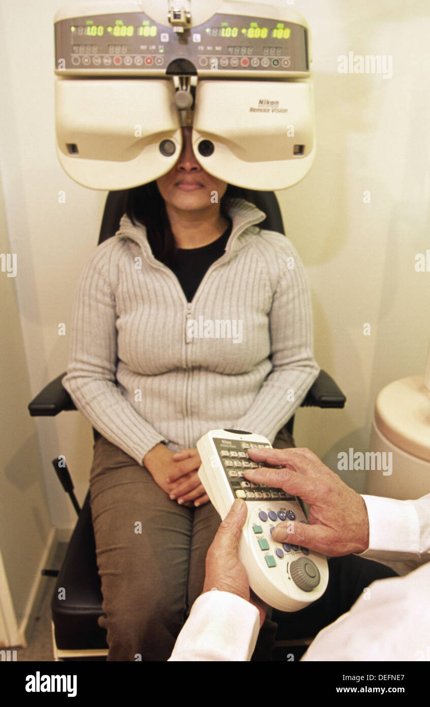 Optometer hi-res stock photography and images - Alamy