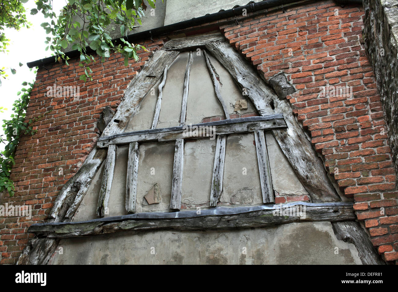 Exposed timber frame hi-res stock photography and images - Alamy