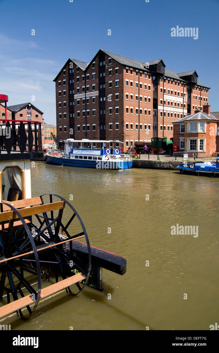 Gloucester Historic Dock, Gloucestershire, England Stock Photo - Alamy