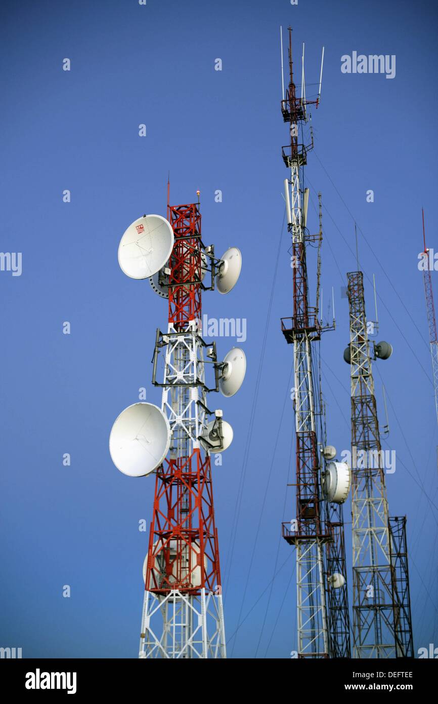 Communication poles hi-res stock photography and images - Alamy