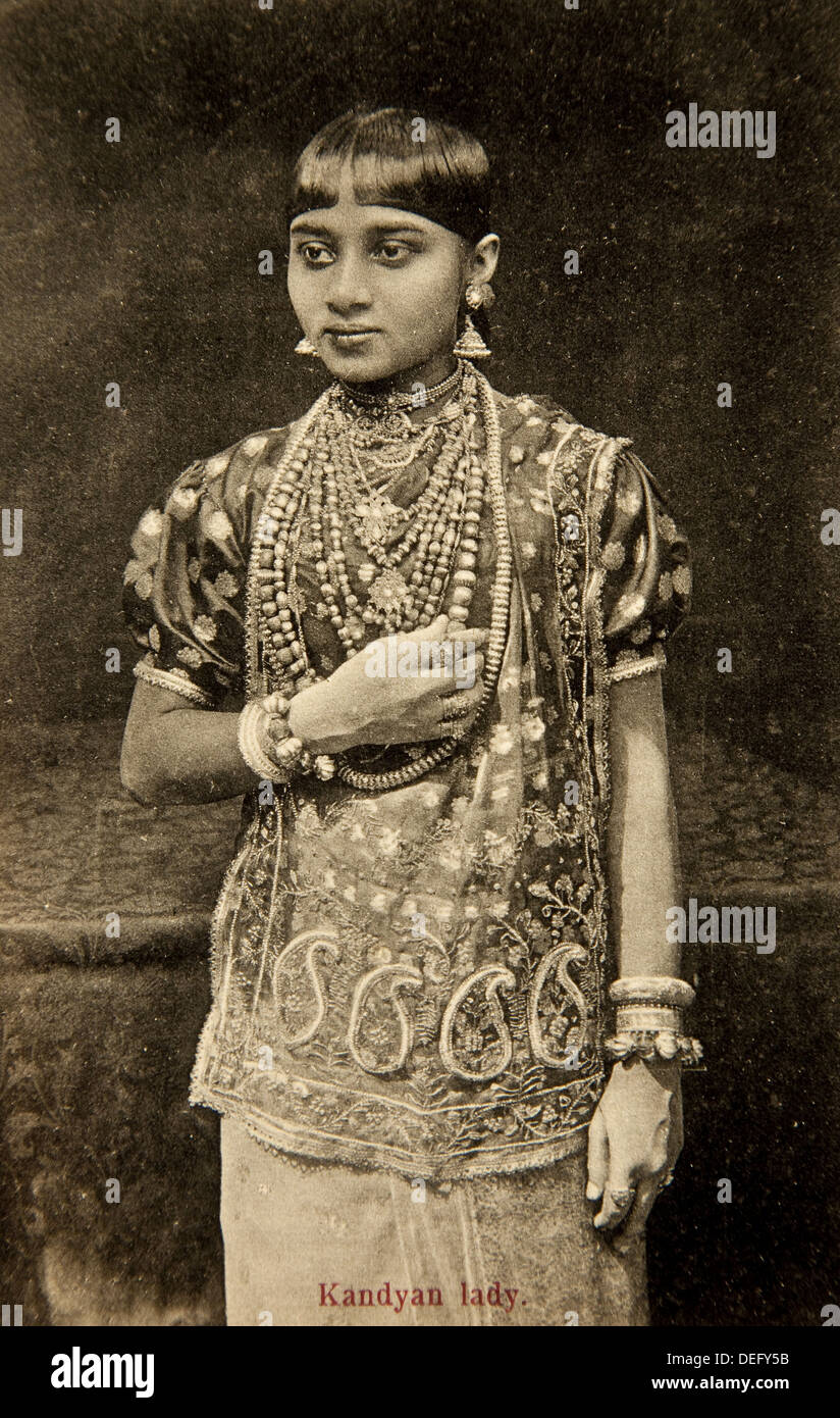 Circa 1910 circa hi-res stock photography and images - Alamy