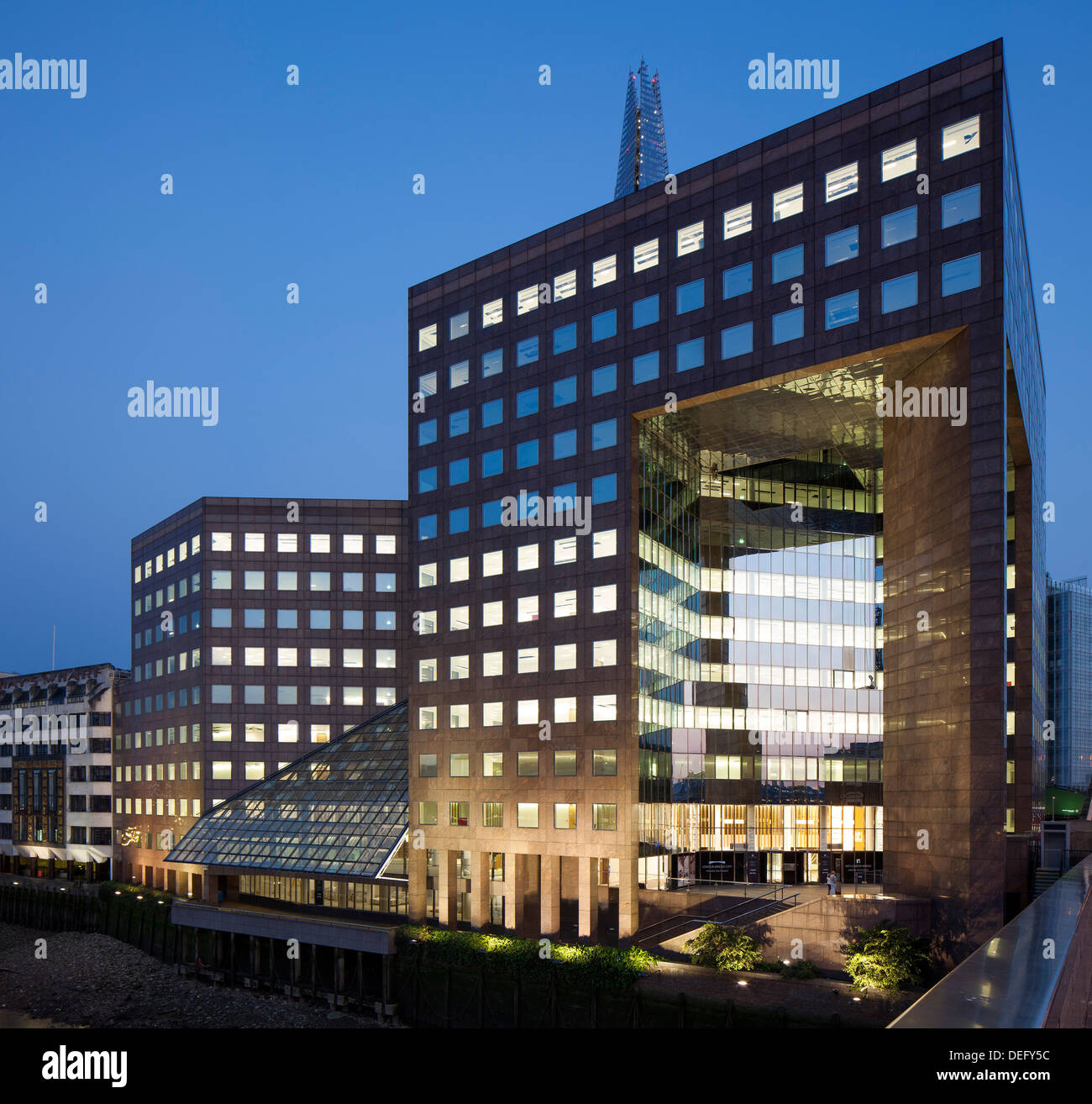 No.1 London Bridge, London, United Kingdom. Architect: John S ...