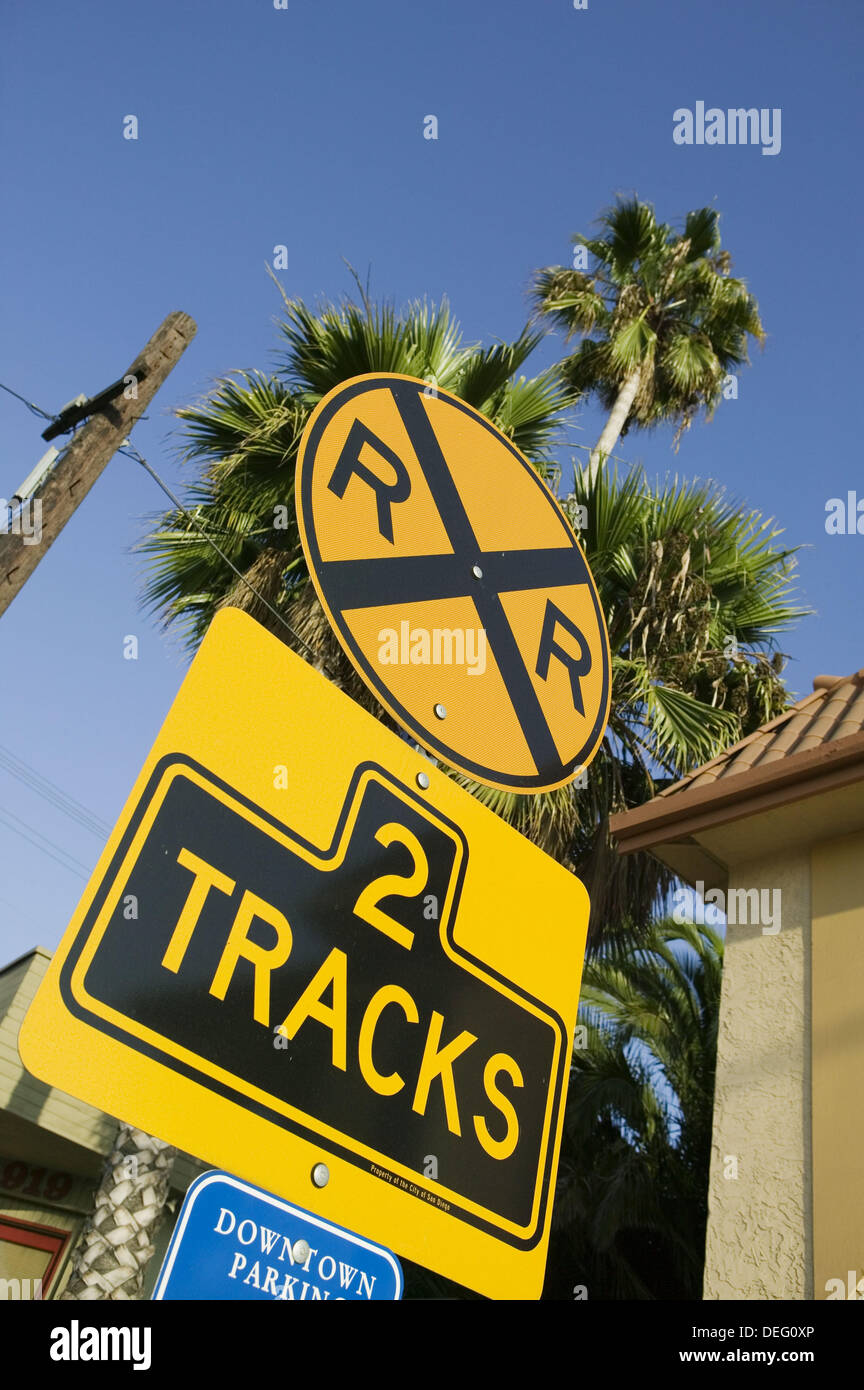 Railroad crossing sign san diego hi-res stock photography and images ...