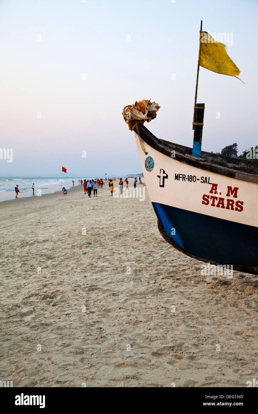 Fishing boat on the beach, Goa, India Stock Photo - Alamy