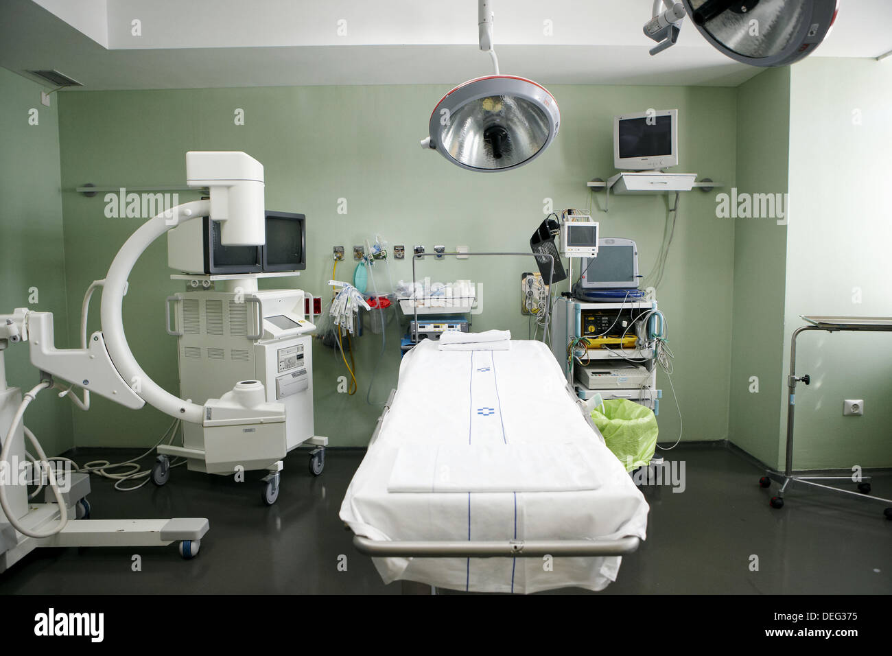 Pacemaker High Resolution Stock Photography and Images - Alamy