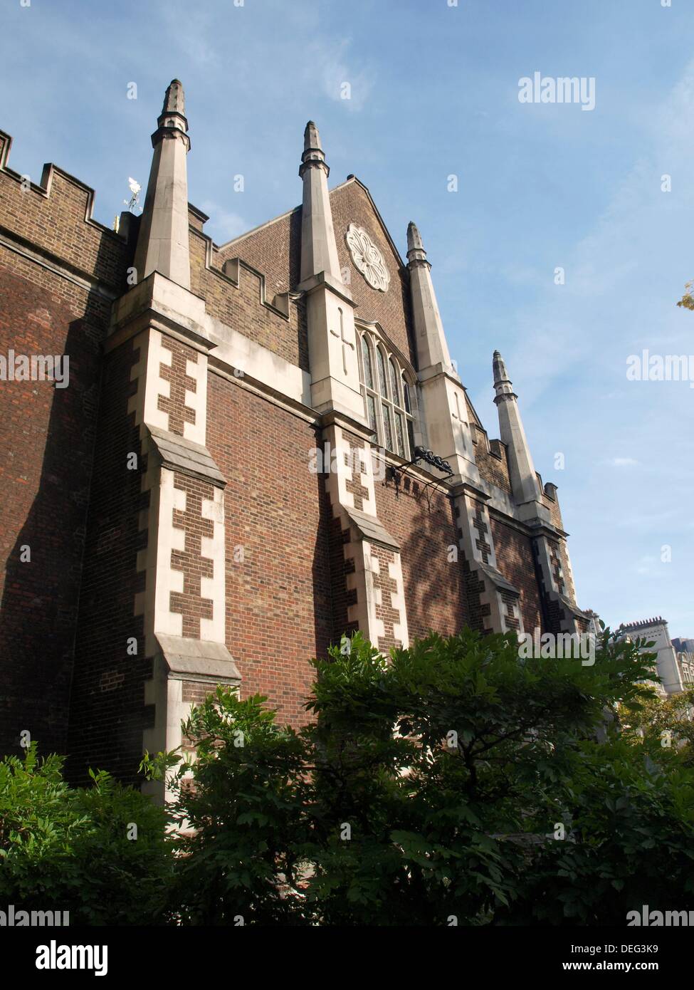 Middle temple garden london hi-res stock photography and images - Alamy