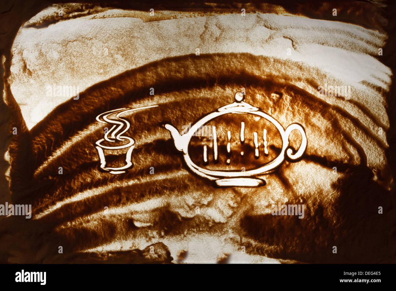 Modern kettle painting hi-res stock photography and images - Alamy