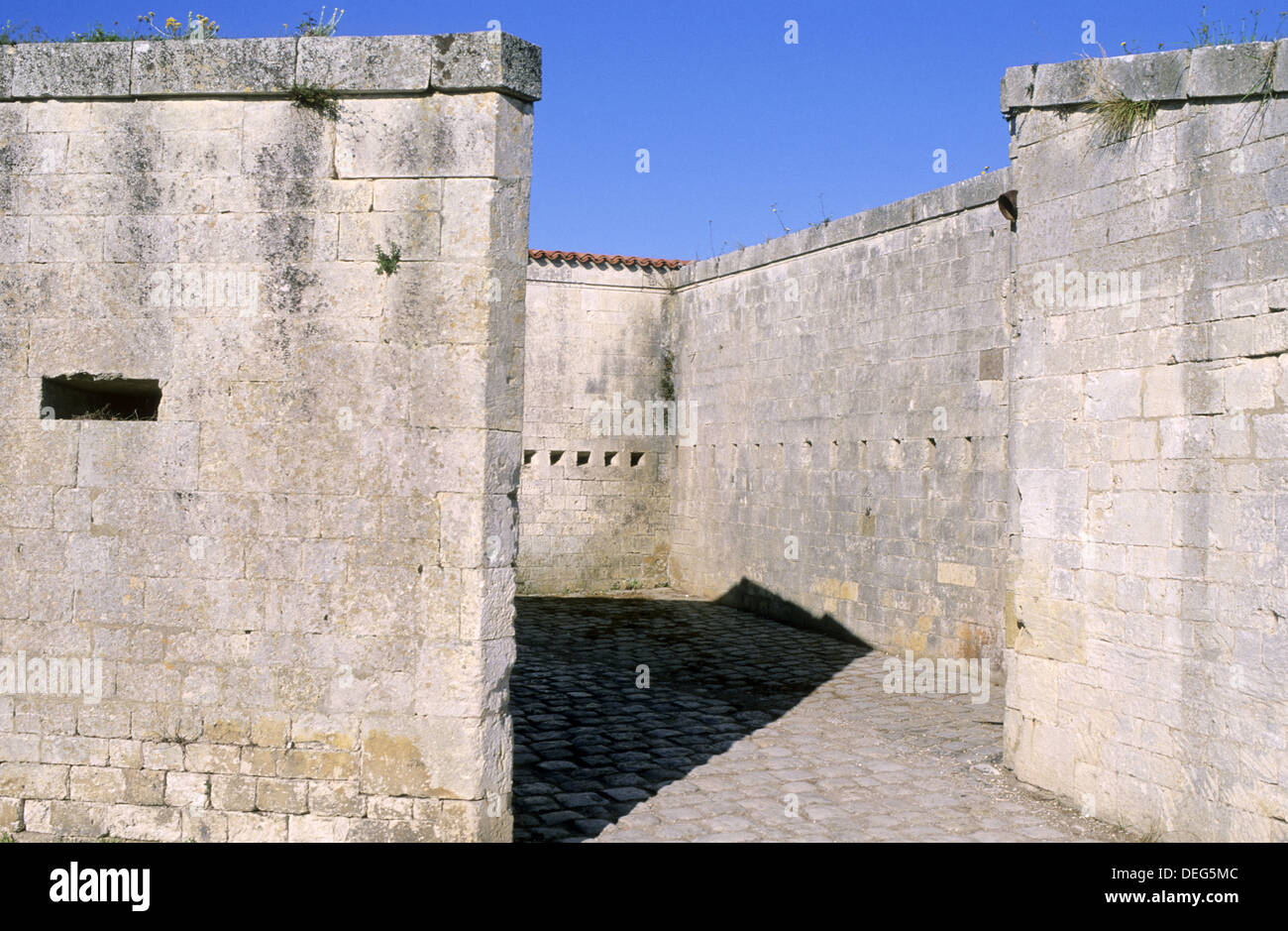 Naval fortifications hi-res stock photography and images - Alamy