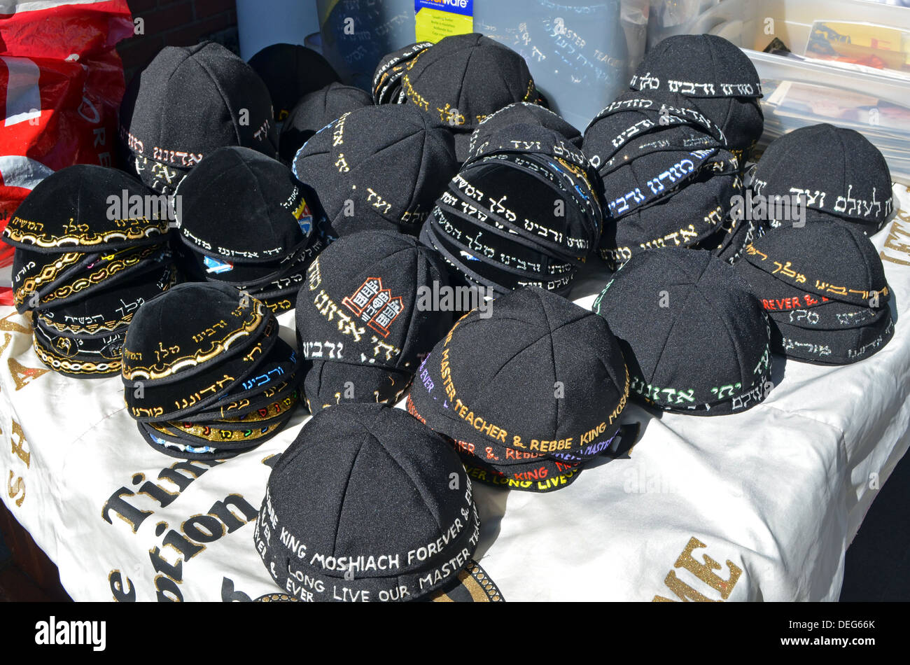 Yarmulkes hi-res stock photography and images - Alamy