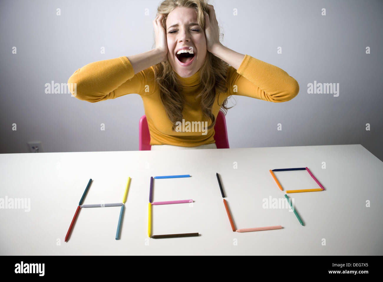 Office tearing hair out hi-res stock photography and images - Alamy