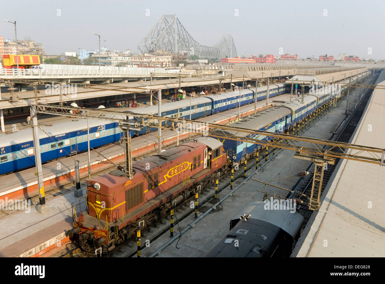 Inside Howrah Railway Station At Night Hd Video Hd Youtube