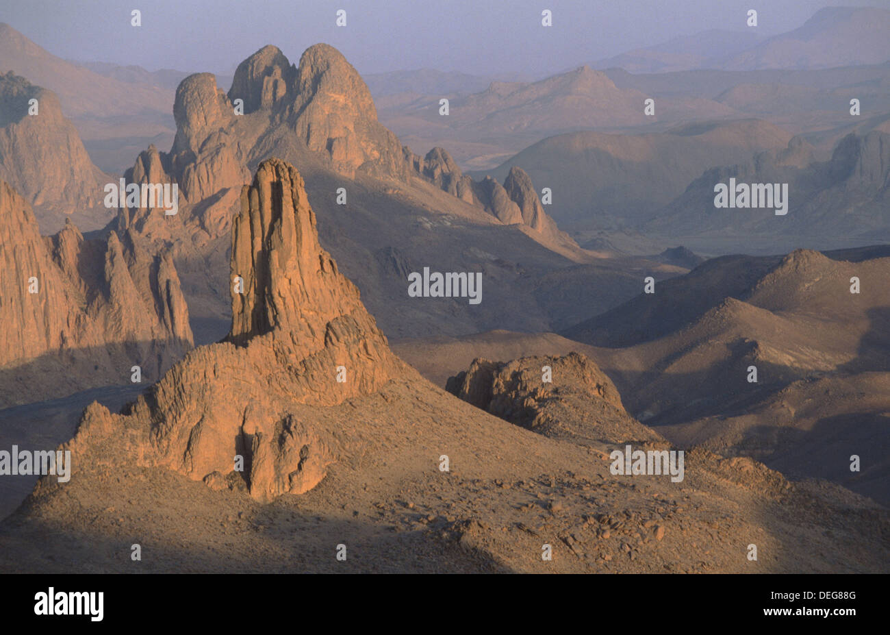 Landscape in Hoggar Mountains. Algeria Stock Photo - Alamy