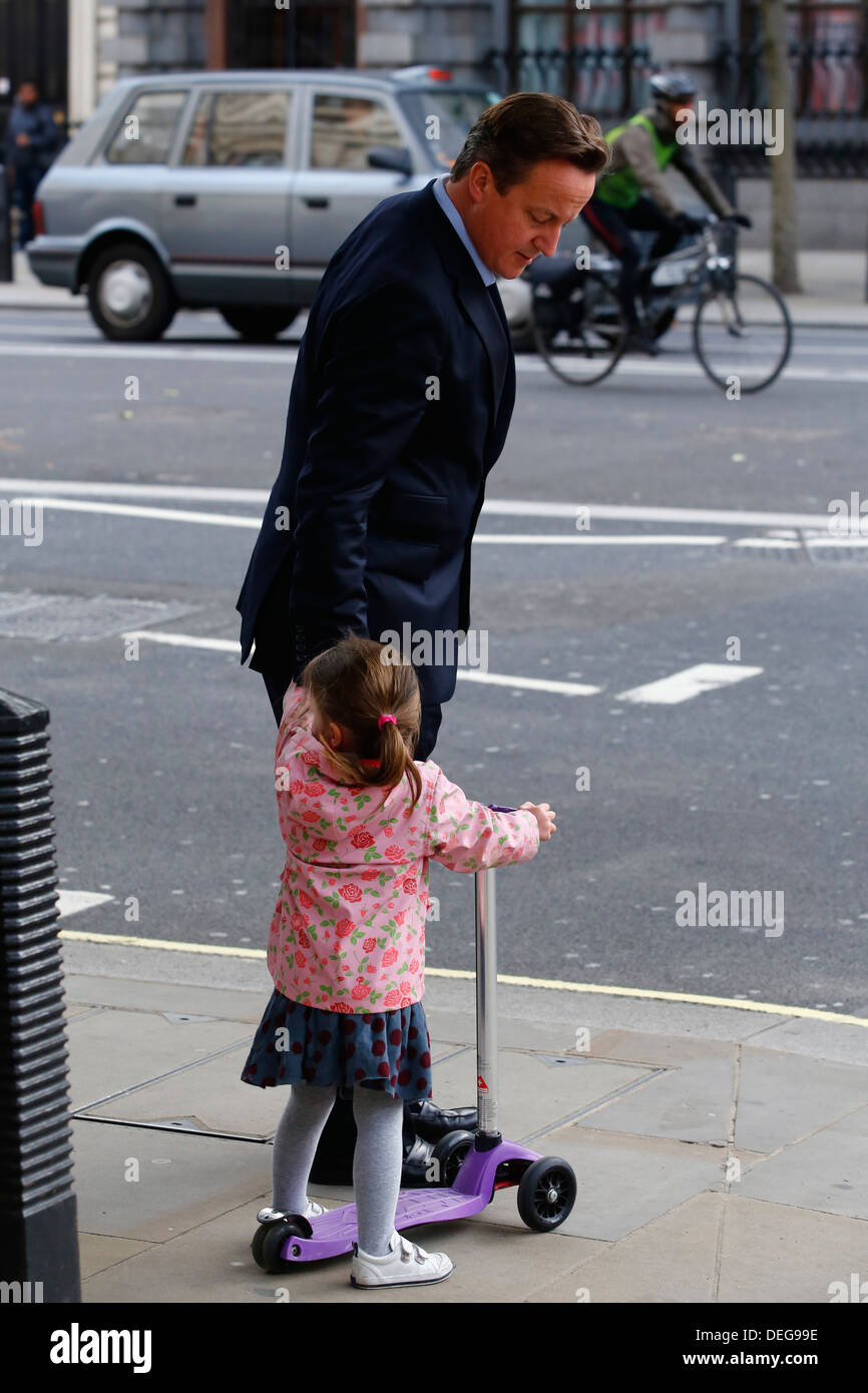 Florence cameron father david cameron hi-res stock photography and ...