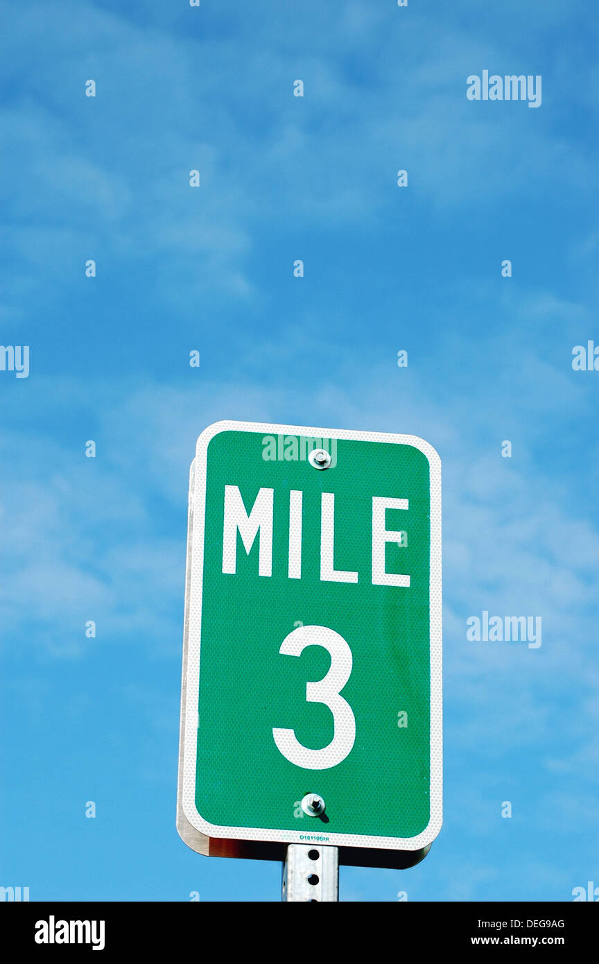 3 mile road sign hi-res stock photography and images - Alamy